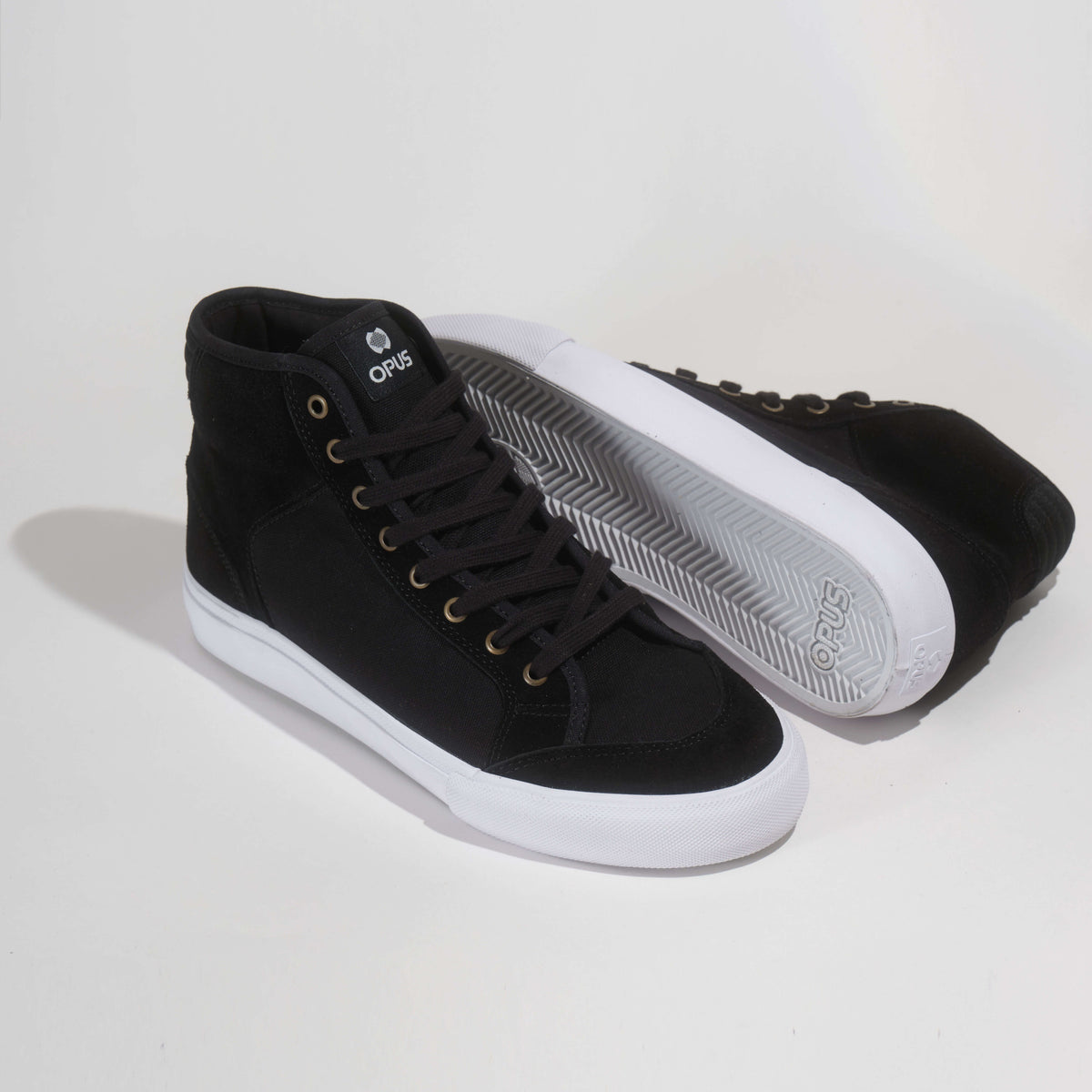Opus Courtside High - Black/White – GFCHQ